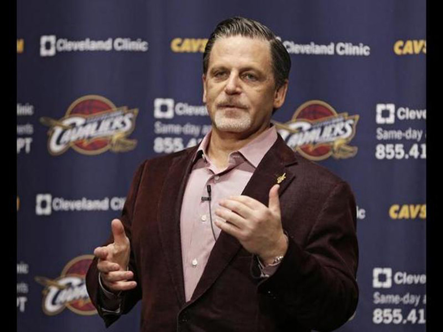 ဘတ်စ်ကက်ဘော အသင်းပိုင်ရှင် ဘီလီယံနာများ